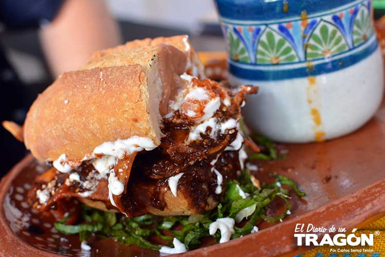 Almorzando en María Mitotes - El Diario de un Tragón